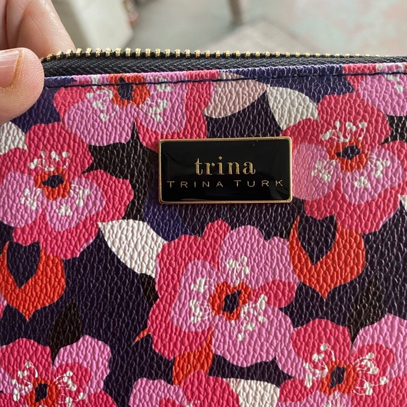 Trina Turk | Bags | Nwt Trina Turk Pink And Red Wallet With Artistic ...